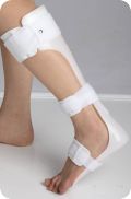 Klapvoet brace kopen? Bestel uw klapvoet brace via | Podobrace.nl